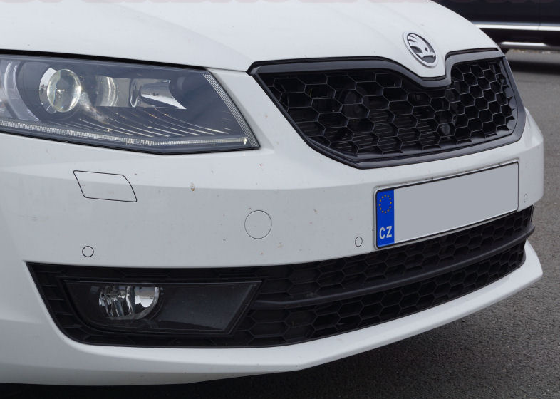 Škoda Octavia III - Sportovní maska ve stylu OEM honeycomb SKLADEM ...