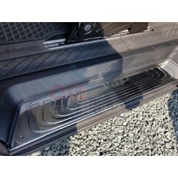 Mercedes Benz Vito W447 2014+ - NEREZ chrom prahové lišty 3D | Tuning-in.cz